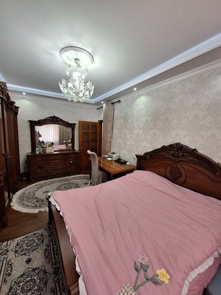 Феруза-2 продаётся квартира 3/3/4

Район Мирзо Улугбекский 
Количество