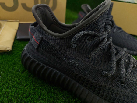 Adidas Yeezy Boost 350 Black