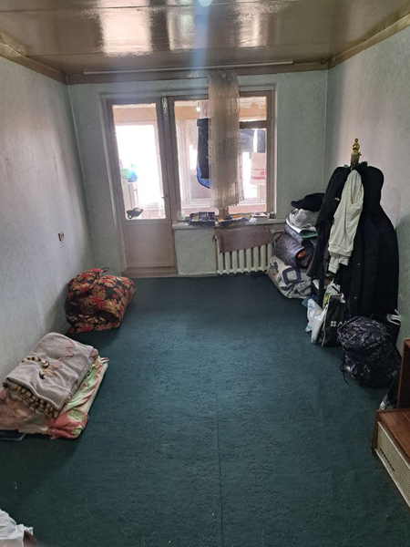 Срочно продается квартира. 3/5/5 кирпич.