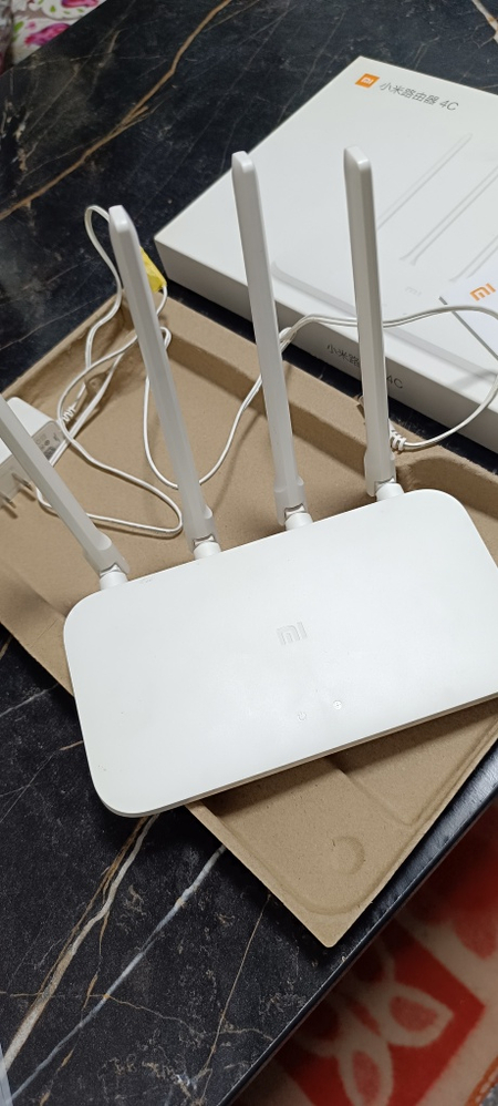 WiFi router Xiaomi 4C