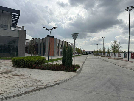 НЕЖИЛОЙ Срочно Продается ТЦ Alfraganus 74м2 высота потолков 6 метр
