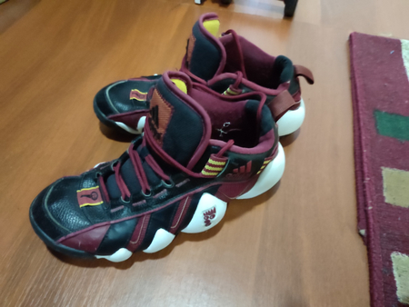 Крассовки Adidas originals 43