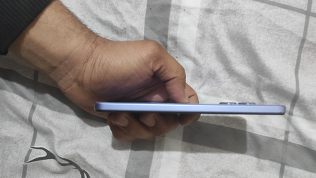 Vivo y17S holati yangi