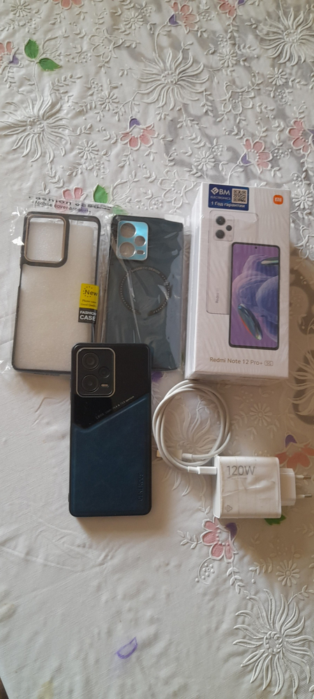 Redmi note 12 pro plus 8/256 почти новый