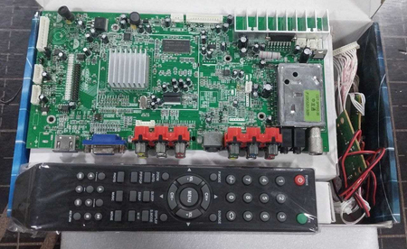 Продается срочно по оптовой цене Плата LCD UNIVERSAL T6822.1