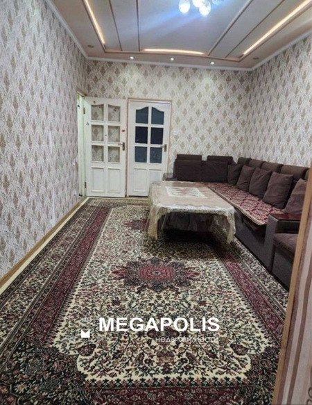 .Продается 1-этаж. До Метро 1 мин. Стоянка имеется можно в Ипотека