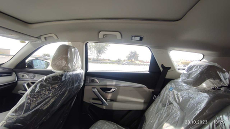 JETOUR X70 PLUS FULL pozitsiya