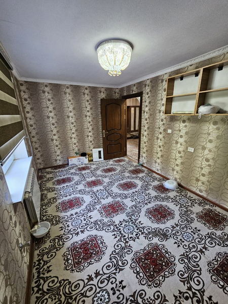 Продаю 3комнатни квартира чиланзар 1 квартал