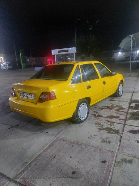 Nexia 2 srochni sotiladi