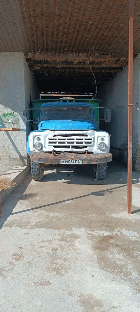 Zil sotiladi 1981 yil