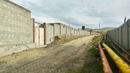 Зудлик билан нотурар жой сотилади