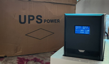 Продаётся новый CWUPS CW-3000 VA/1800W