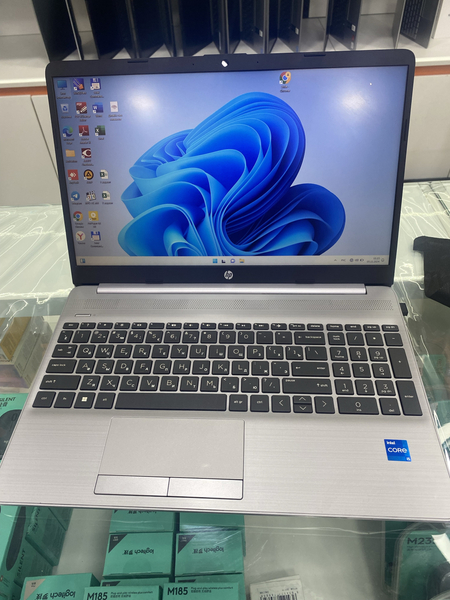 Yangi Hp notebook sotiladi. Srochniy
