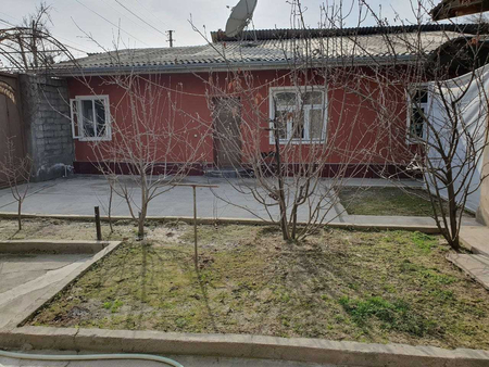 Участок на М.Ашрафий первая линия    ( 17 )