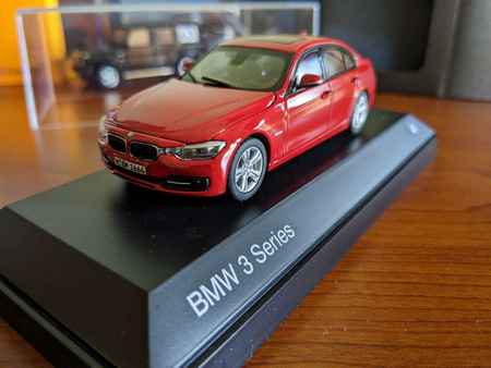 Масштабная модель BMW 3 серии 1:43