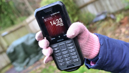 Nokia 800 tought (противоударный телефон)