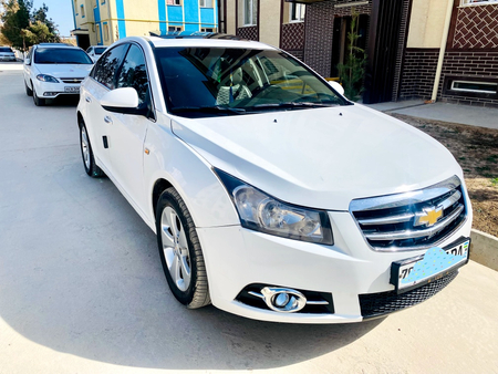 Cruze sotiladi motor bez nomer qilingan