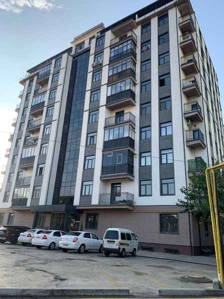 Продается 2х комнатная квартира. Коробка.