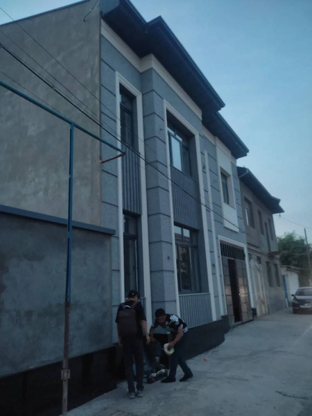 Срочно продается дом 5 соток в Мирзо-Улугбекском районе.