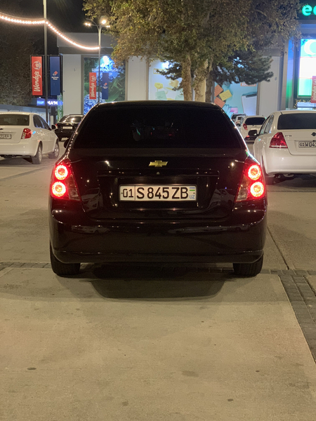Lacetti sotiladi ideal holatda