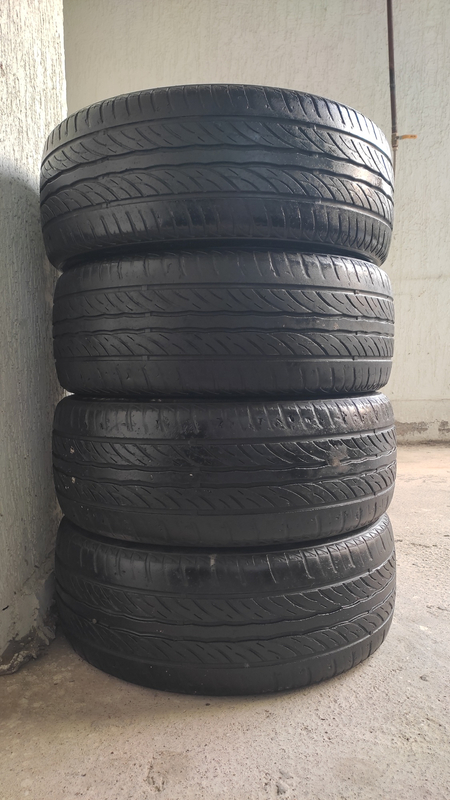 Продам шины R15 б/у