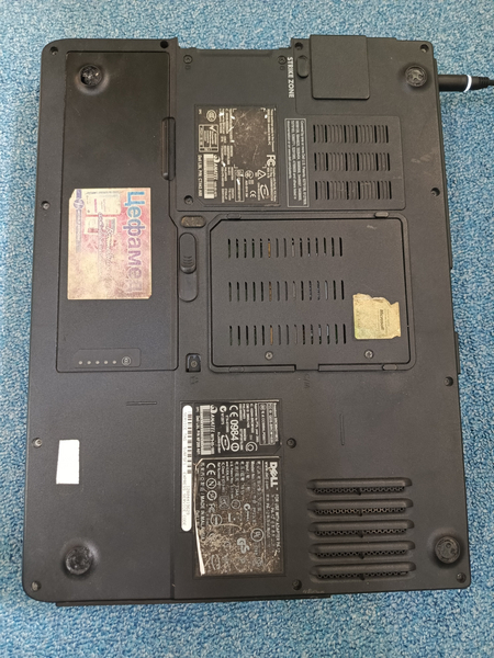 Ноутбук Dell Vostro 1000