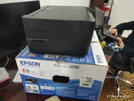 Epson Printer L3250 deyarli yangi