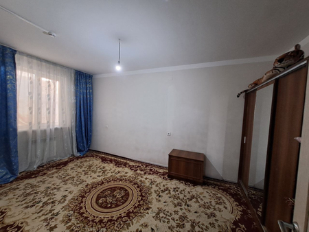 Qorasuv 6 3xonali kvartira arendaga beriladi