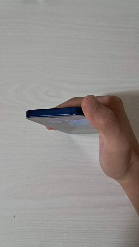Продается Iphone 12мини