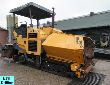 Сотилади Асфальтоукладчик ABG TITAN 8820 (6 метрлик)
