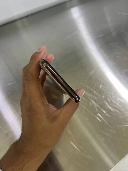 Модель Iphone Xs 64Gb