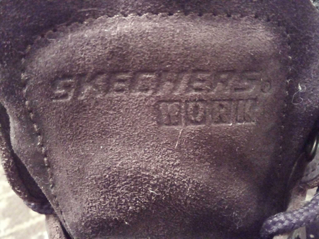 Ботинки SKECHERS кожаные со стальными носами. Размер 40.