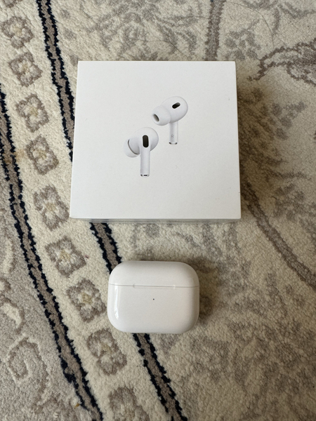 Airpods pro 2 lighting