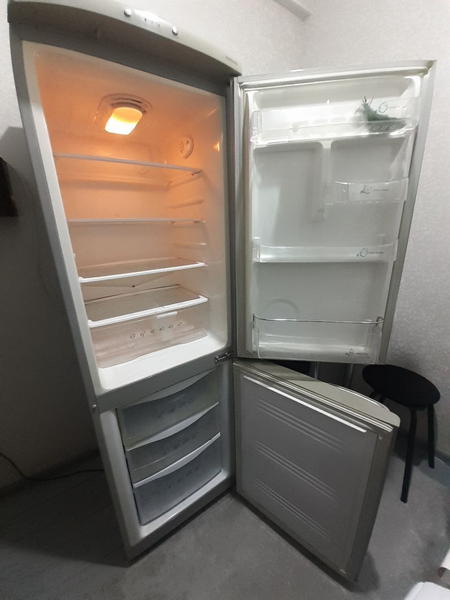 Продам холодильник