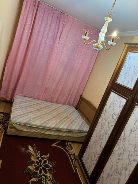 Продается от СОБСТВЕННИКА уютная квартира, прямо рядом с метро