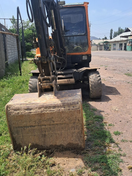 Volvo ekskavator sotiladi