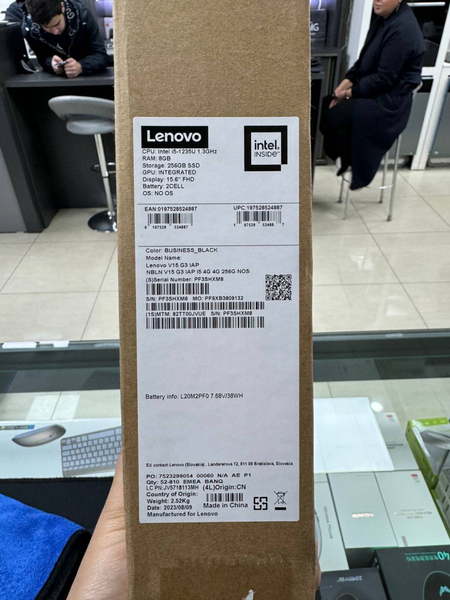LENOVO V15 Yengi 2024 ‼️ Core-i5 12-Pakaleniya 1235U Ozu-8GB 512-Ssd