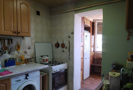 Продам 4-х комнатную в М-Улугбекском районе.метро БИЙ (М.Горького)