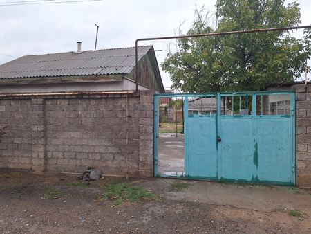 Продаётся дачный участок