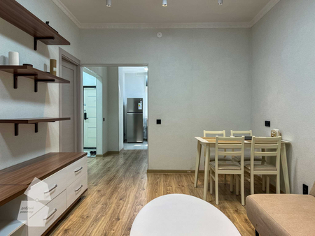 (Добрый) Госпиталка, 57 м², 2/2/9, Светлый, Ничего лишнего