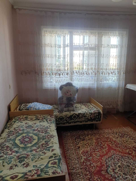 Продается своя квартира 2/4/4 в Алмалыке