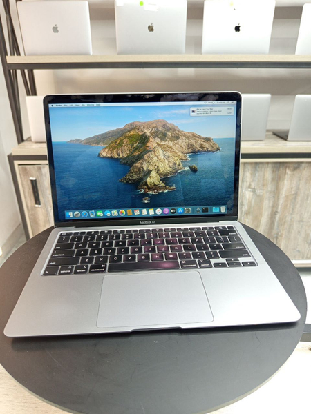 продается MacBook Pro