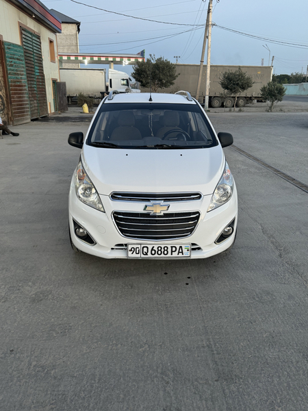 Спарк сотилади