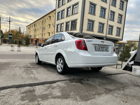 Lacetti (Gentra) 3 позиция, 2023г, 23000 км, в идеальном состоянии.