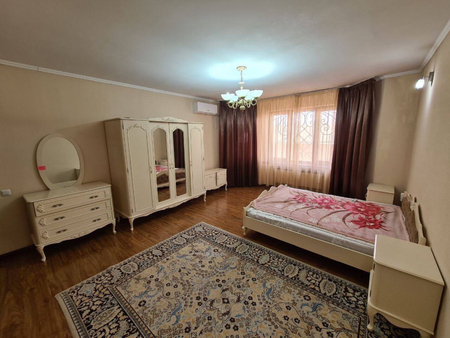 Продается Евро дом Ор-р: Центр Луначарский 800 м2