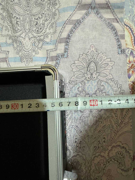 Продается пластиковый кейс 48x36x13