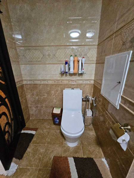 3 xonali 170m² 4-qavat uy sotiladi Ikkilamchi kreditga ham beriladi