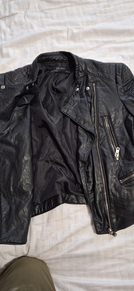 ZARA Basic кожнка