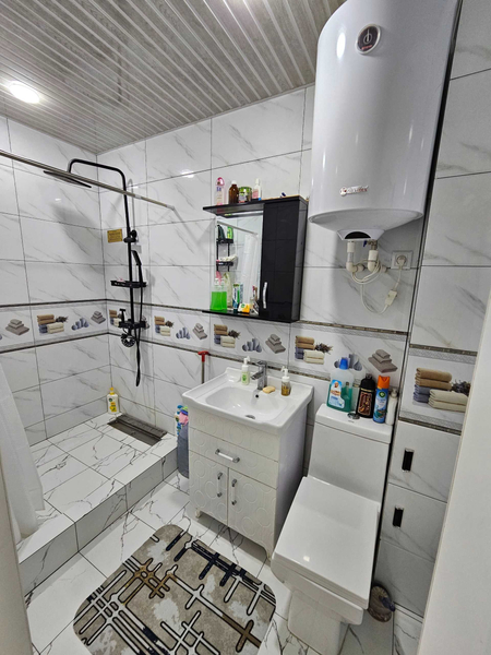 5 xonali qilingan 220m² 7-8-qavatlar