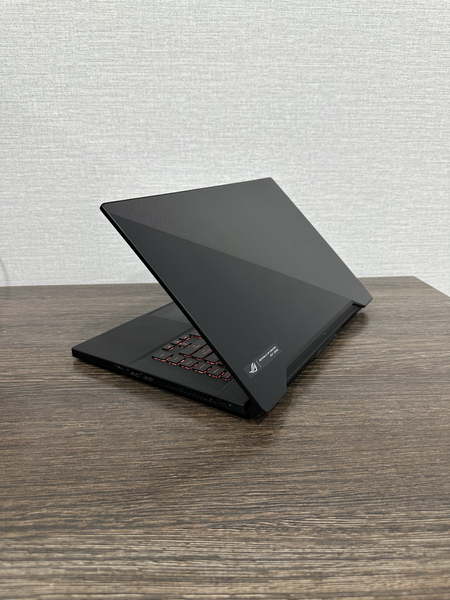 12-Ядерный Asus ROG Zephyrus intel Core i7 RTX2060 6gb 15.6 4K Дисплей